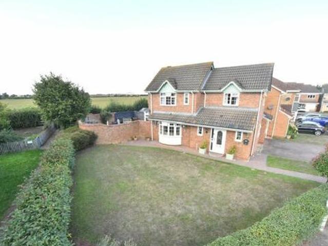 4 Bedroom Detached House For Rent In Bury St. Edmunds, Suffolk