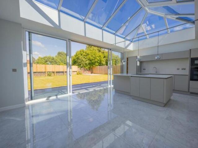 4 bedroom detached house for rent in Gernant, Rhiwbina, Cardiff, CF14