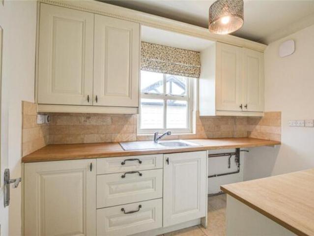 4 bedroom detached house for rent in Glazebrook Lane, Glazebrook, Warrington, Cheshire, WA3