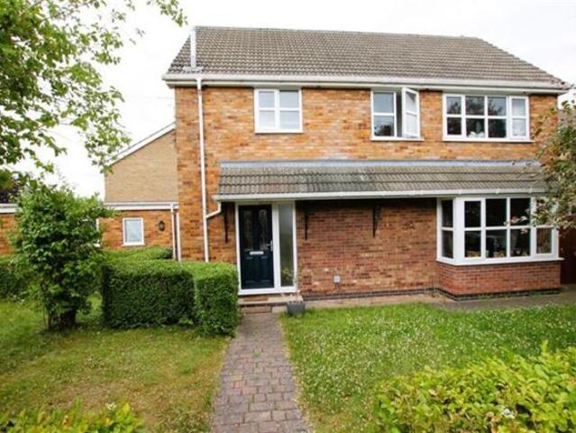 4 bedroom detached house for rent in Grundale, HU10