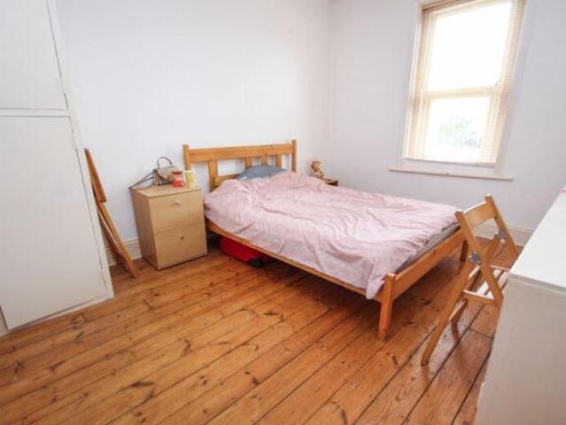 4 bedroom detached house for rent in Green Road, Bournemouth, BH9