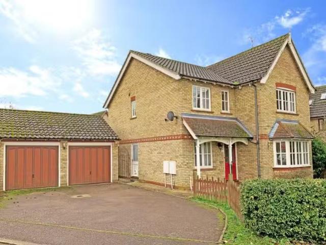 4 bedroom detached house for rent in Grove Park, Fordham, Ely.