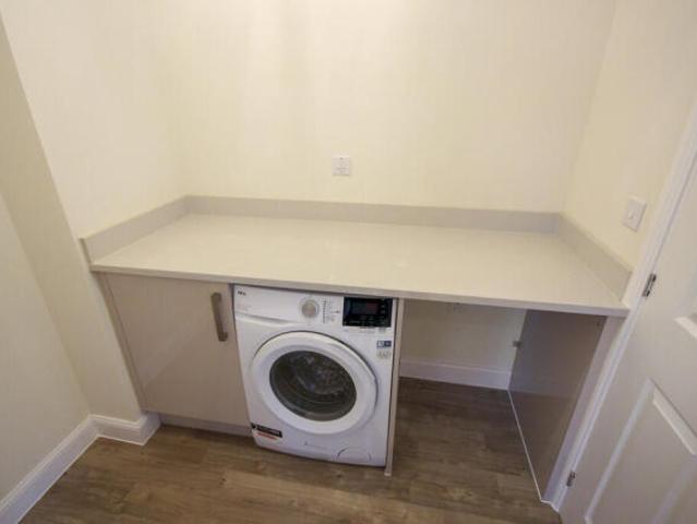 4 bedroom detached house for rent in Down House Drive, Franklin Gardens, CB3