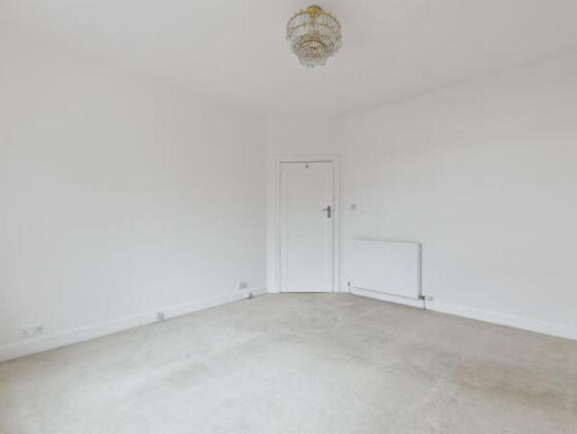 4 bedroom detached house for rent in Dolphin Road, Pollokshields, Glasgow, G41