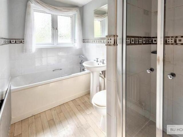 4 bedroom detached house for rent in Eastbury Drive, Solihull, B92