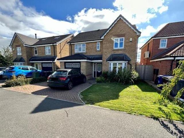 4 Bedroom Detached House For Rent In Eggbourgh