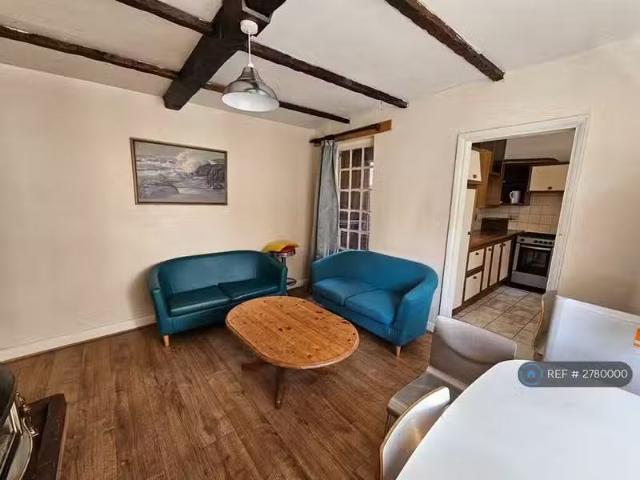 4 bedroom detached house for rent in Elizabeth Way, Cambridge.