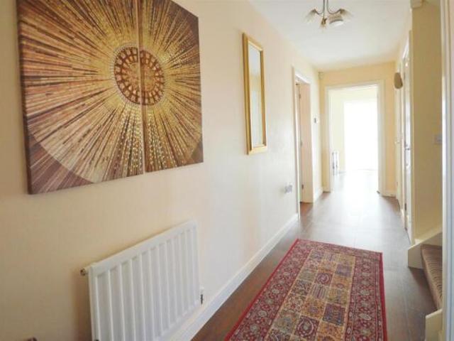 4 bedroom detached house for rent in Ellis Way, Abington Vale, NN3