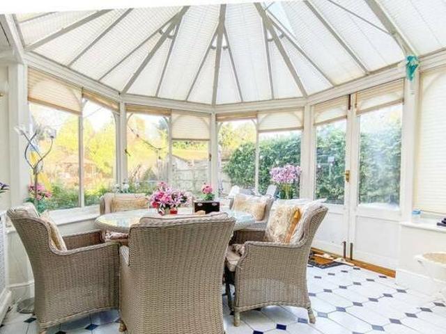 4 bedroom detached house for rent in Ewell Road Surbiton KT6
