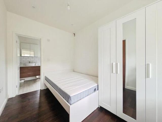 4 bedroom detached house for rent in Fox Hill, Combe Down, Bath, BA2