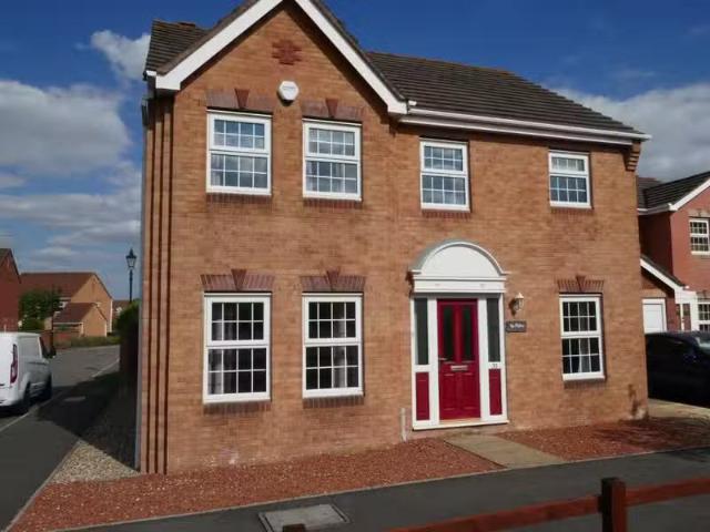 4 bedroom detached house for rent in Forde Park, Yeovil, BA21