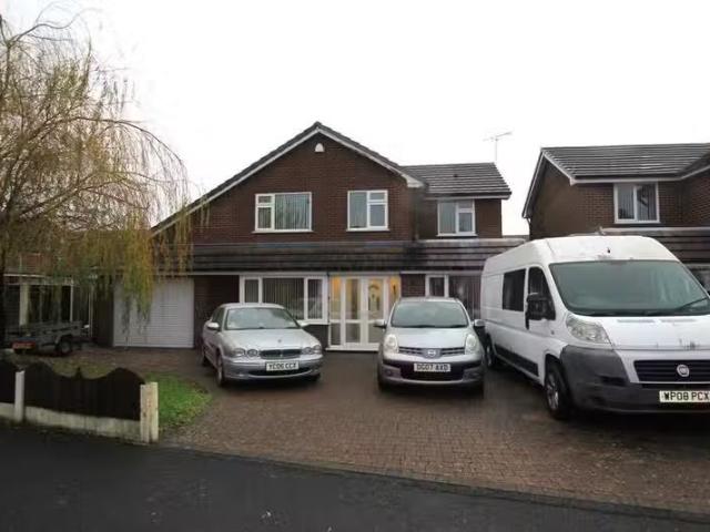 4 bedroom detached house for rent in Firbeck Close, Broughton.