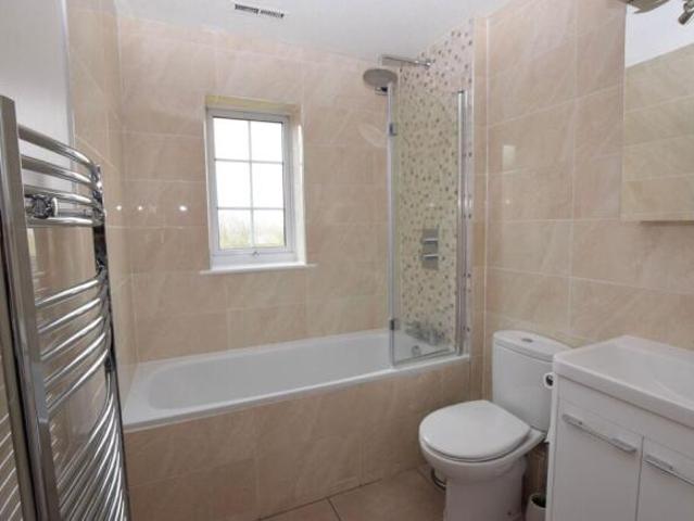 4 bedroom detached house for rent in Knights Ridge, Orpington, BR6