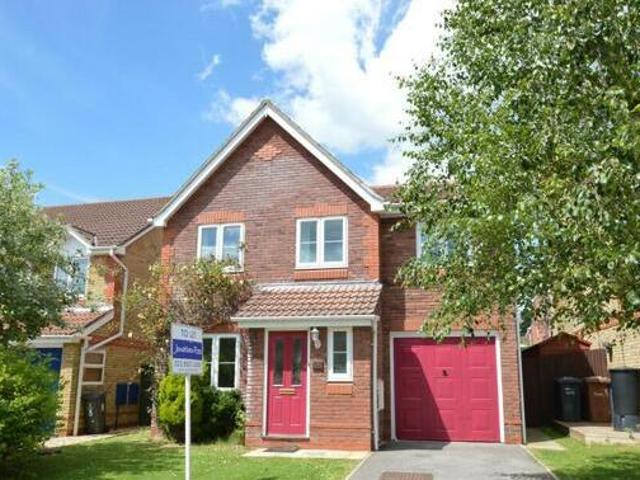 4 Bedroom Detached House For Rent In Knightwood Park
