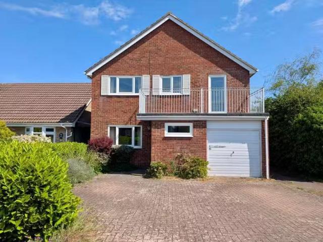 4 bedroom detached house for rent in Hollytrees, Bar Hill, CB23