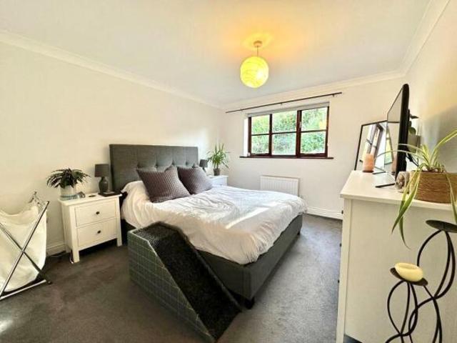 4 bedroom detached house for rent in Honeysuckle Close, Winchester, SO22