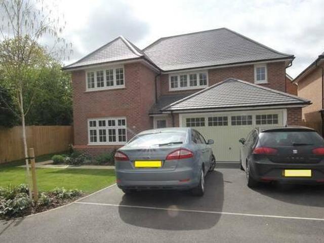 4 bedroom detached house for rent in Harrison Close Tattenhall Chester CH3
