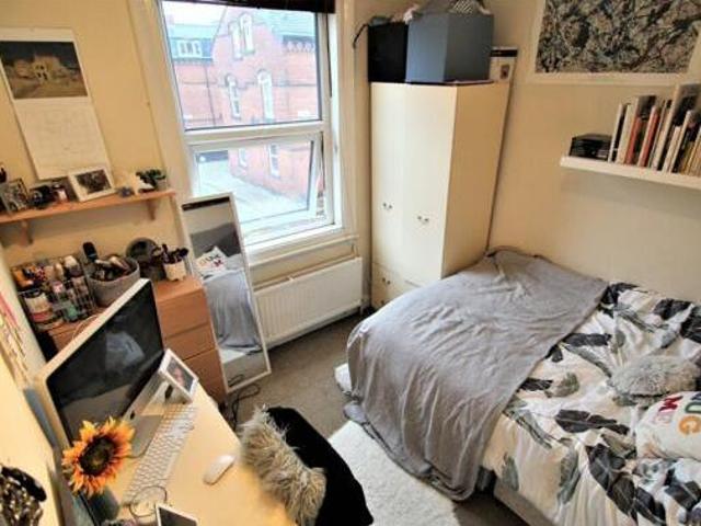 4 Bedroom Detached House For Rent In Headingley
