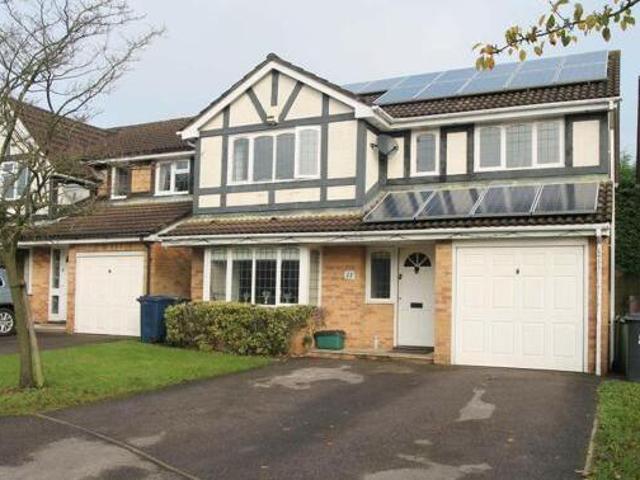 4 Bedroom Detached House For Rent In High Wycombe, Buckinghamshire