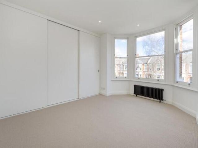 4 bedroom detached house for rent in Highlever Road, London, W10