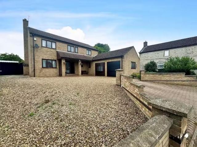 4 bedroom detached house for rent in Hill Street, Feltwell, IP26