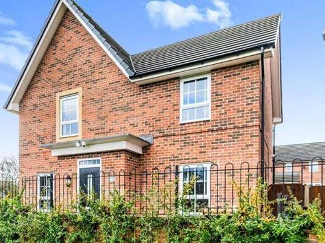 4 Bedroom Detached House For Rent In Hyde, Greater Manchester