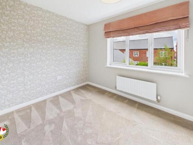4 bedroom detached house for rent in Ironbridge Road, Twigworth, GL2