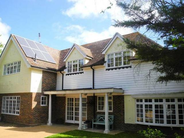 4 bedroom detached house for rent in Jollyboys Lane SouthFelstedCM6