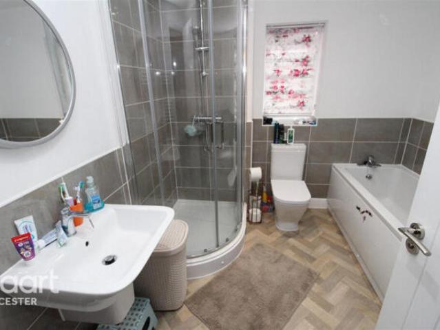 4 bedroom detached house for rent in Jacks Bridge Close, Leicester, LE7