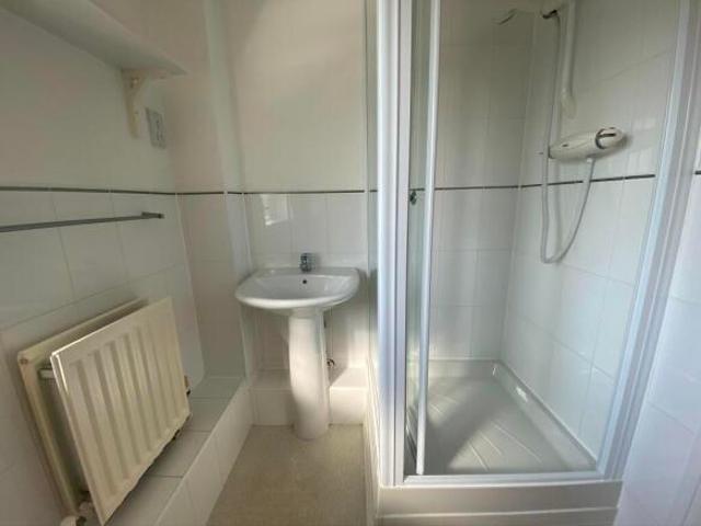 4 bedroom detached house for rent in OAKHILL, Milton Keynes, Buckinghamshire, MK5