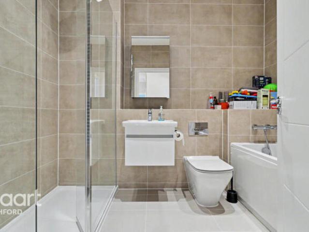 4 bedroom detached house for rent in Oakwood Mews, Ashford, TN23