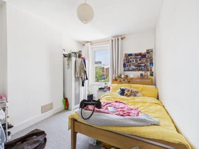 4 bedroom detached house for rent in Oxford Road, Gloucester, GL1