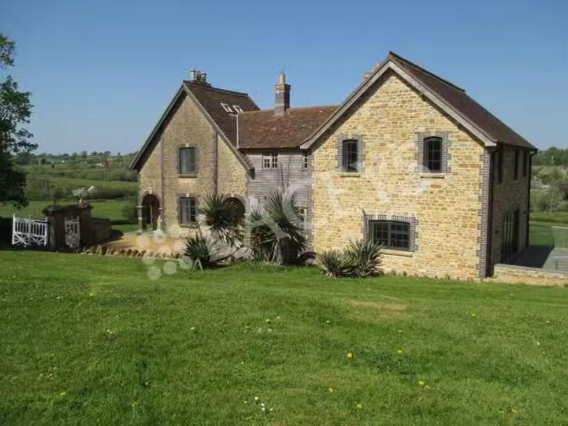 4 bedroom detached house for rent in Lodge Hill, East Coker, S.
