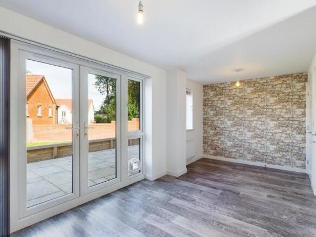 4 bedroom detached house for rent in Longwood Copse Lane, Beggarwood, Basingstoke, RG23