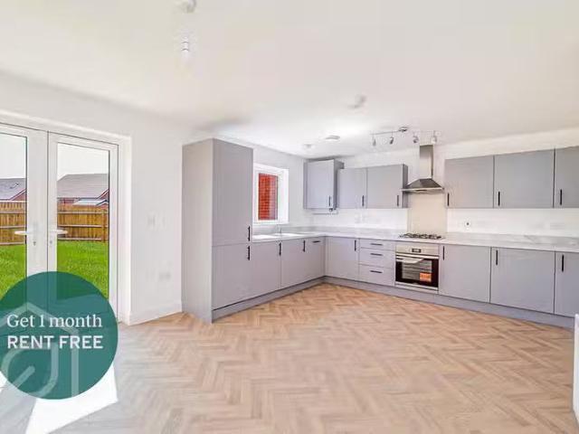 4 bedroom detached house for rent in Leaf Living at Broxboroug.