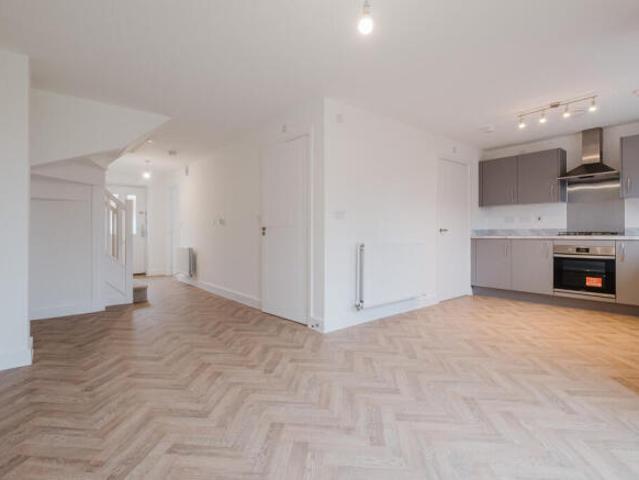 4 bedroom detached house for rent in Leaf Living at Western Gate, Northampton, NN7, Northamptonshire, NN7