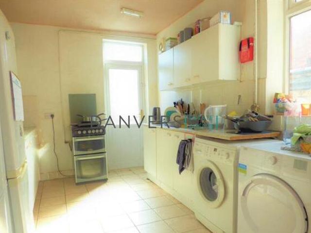 4 Bedroom Detached House For Rent In Leicester
