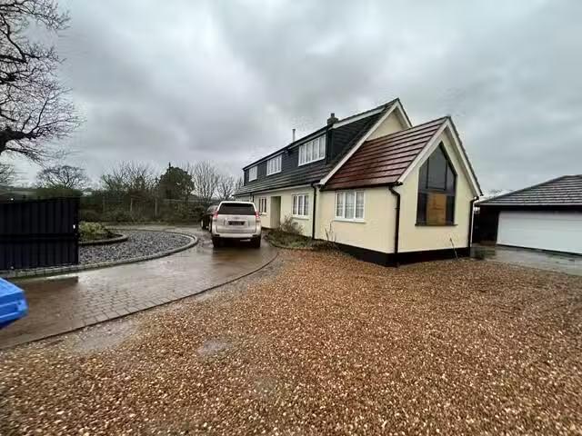4 bedroom detached house for rent in Little Warley Hall Lane.