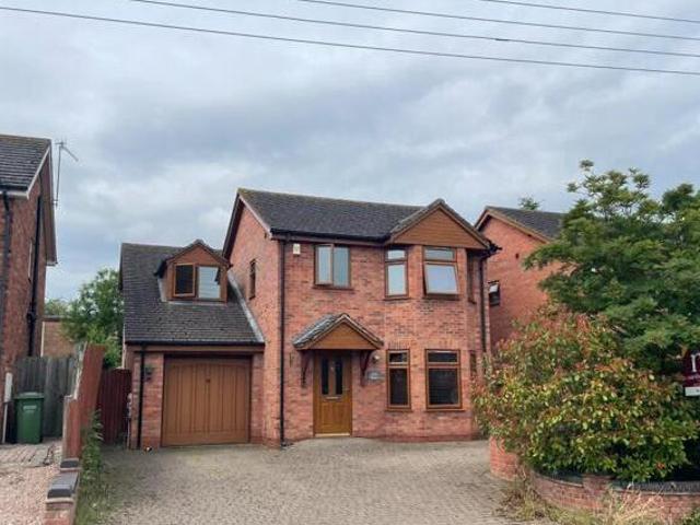 4 Bedroom Detached House For Rent In Littleworth