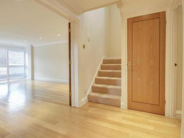 4 bedroom detached house for rent in Livesey Hill, Shenley Lodge, Milton Keynes, MK5