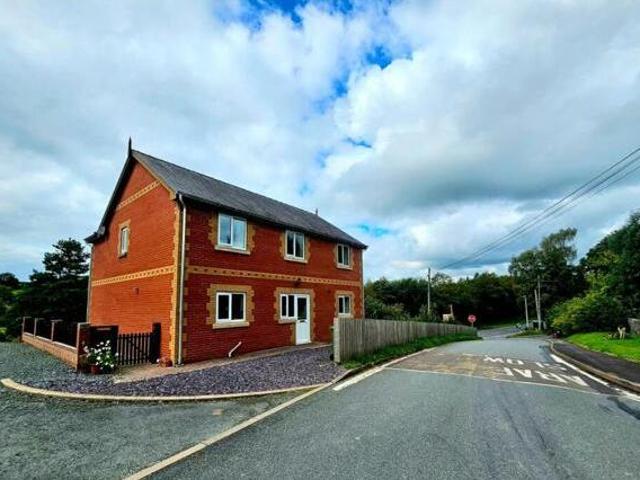 4 Bedroom Detached House For Rent In Llandrindod Wells