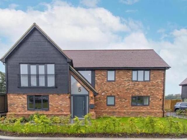 4 Bedroom Detached House For Rent In Monkton