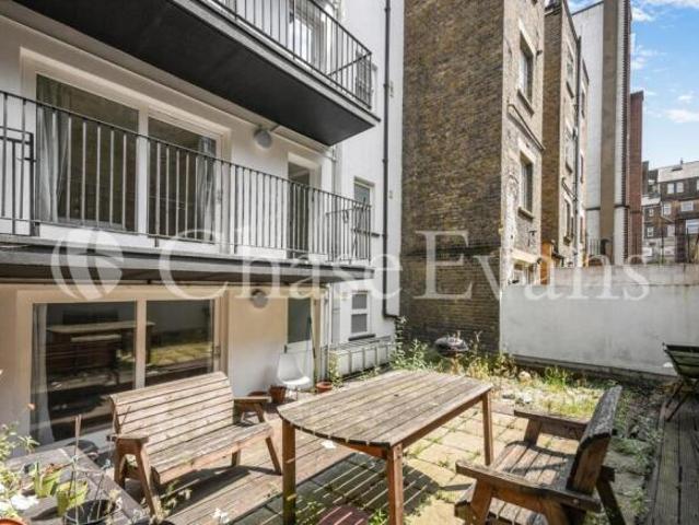 4 bedroom detached house for rent in Montego Court, 48 Myrdle Street, Whitechapel, London, E1