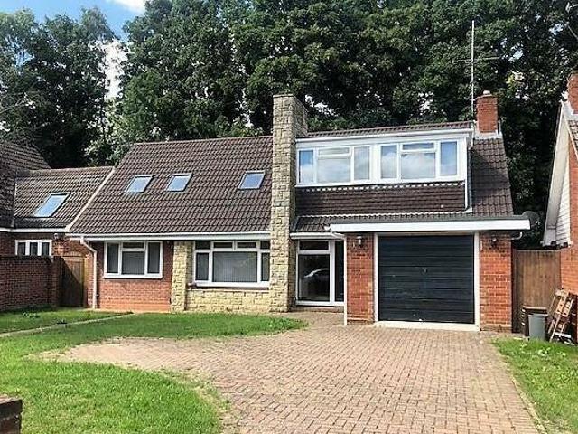 4 bedroom detached house for rent in Maidenhead Berkshire SL6