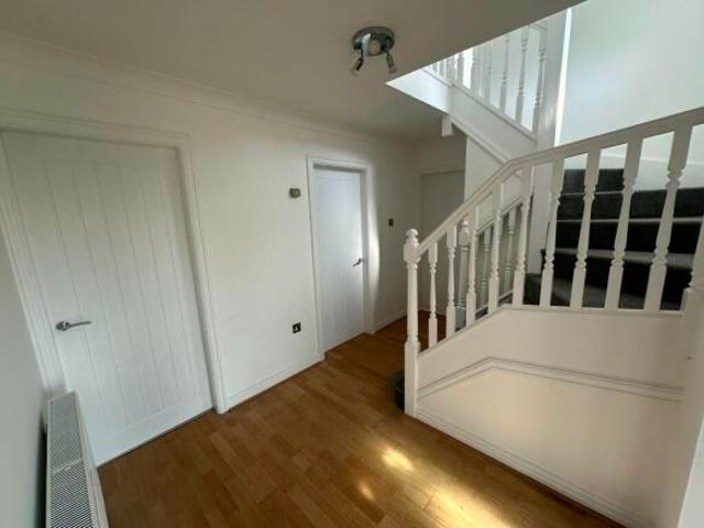 4 bedroom detached house for rent in Marlcroft Avenue, Heaton Moor, SK4