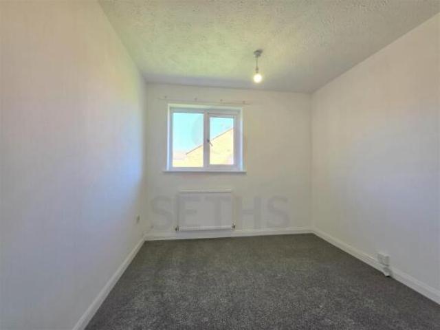 4 bedroom detached house for rent in Martin Drive, Syston, Leicester, LE7