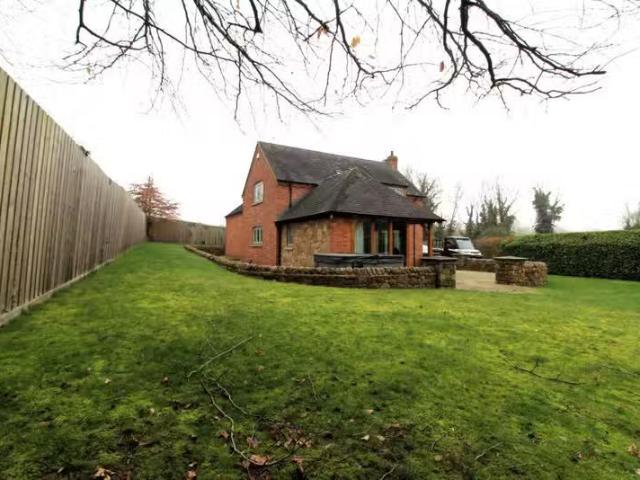 4 bedroom detached house for rent in Melbourne Lane, DE73