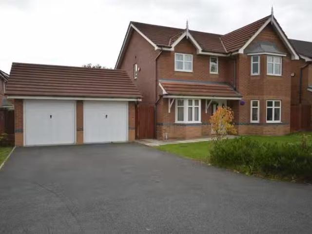 4 bedroom detached house for rent in Millfield, Neston, CH64