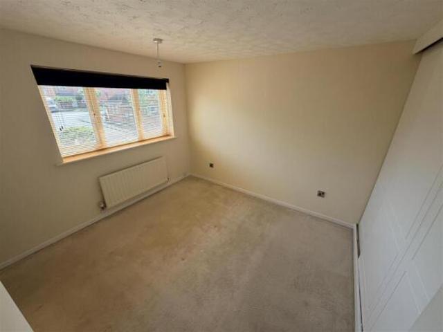 4 bedroom detached house for rent in Muntjack Road, Whetstone, Leicester, LE8