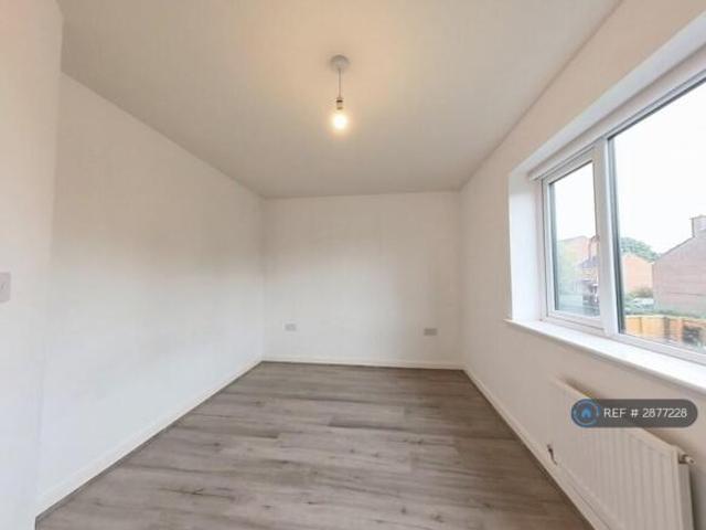 4 bedroom detached house for rent in Nottingham, NG2